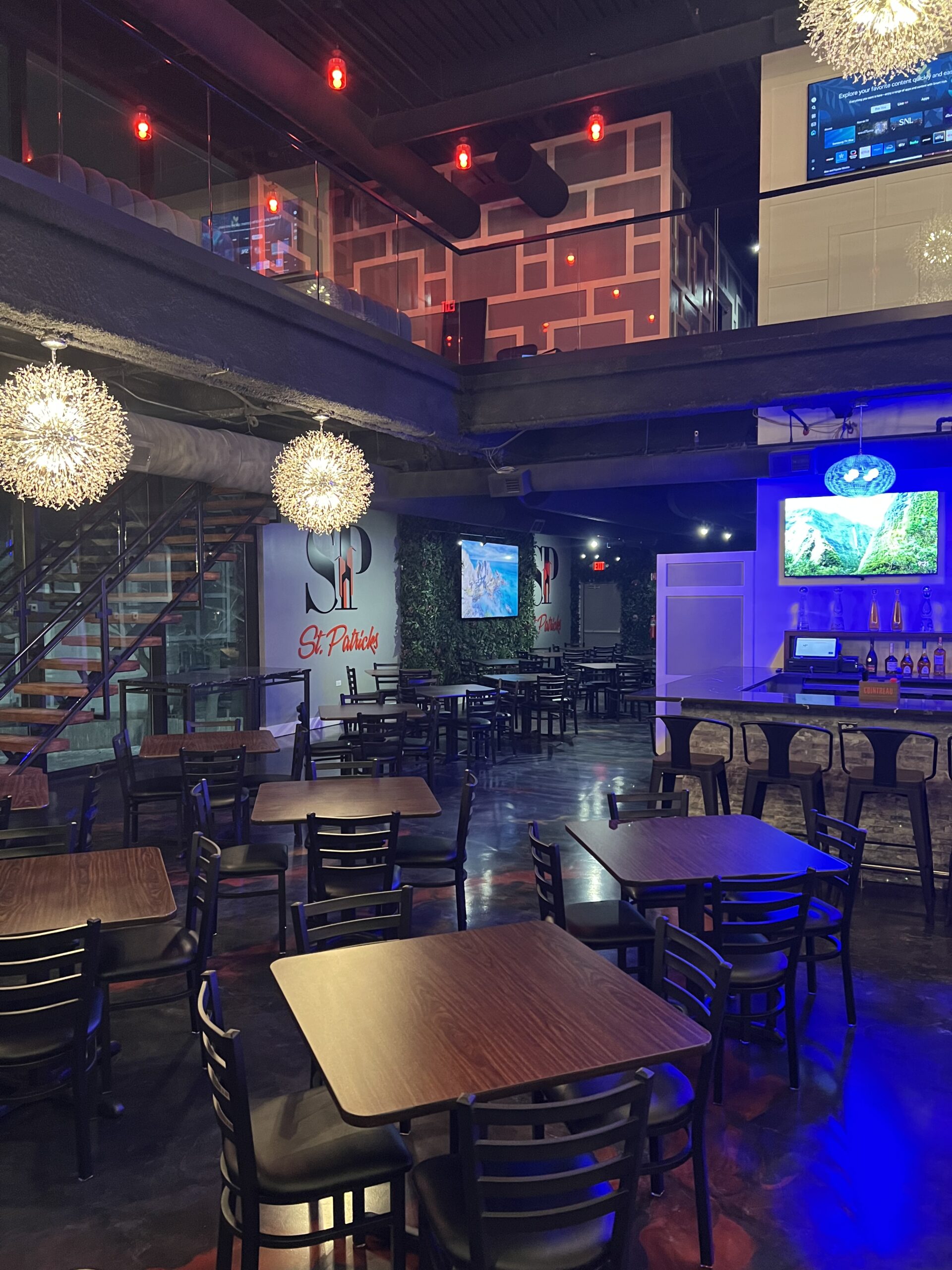 St. Patrick's Rooftop & Steakhouse – St. Patrick's Rooftop & Steakhouse